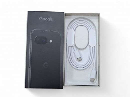 Google Pixel 9a | Vita Lombards